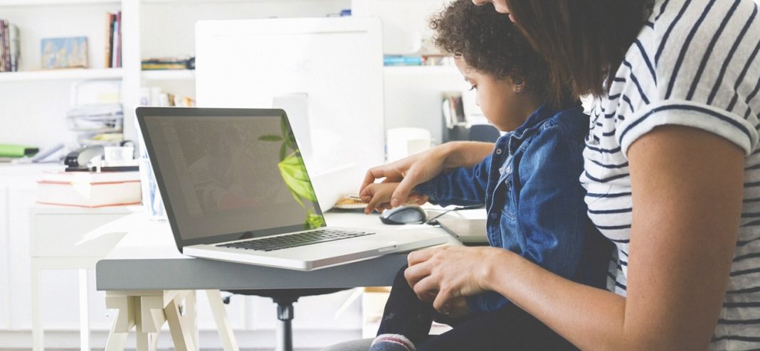 Why You Should Bring Your Kids to Work At least Once in a Year - upsmash