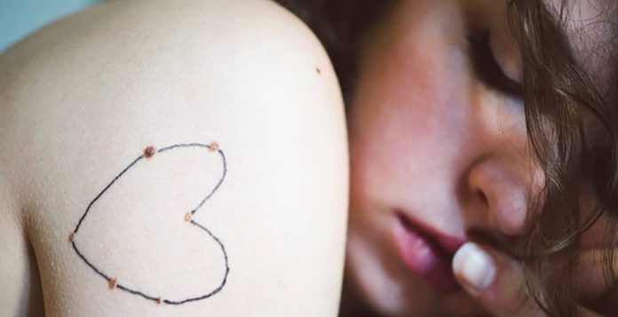 Identify these 5 Common Love Addiction Symptoms - upsmash